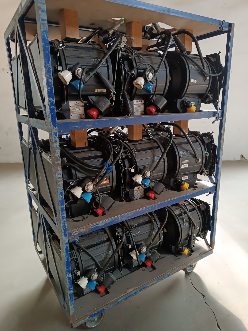 Rank Strand, Strand Lighting 2 KW Fresnel ,p.o. | 1950 EUR - Gebrauchte ...